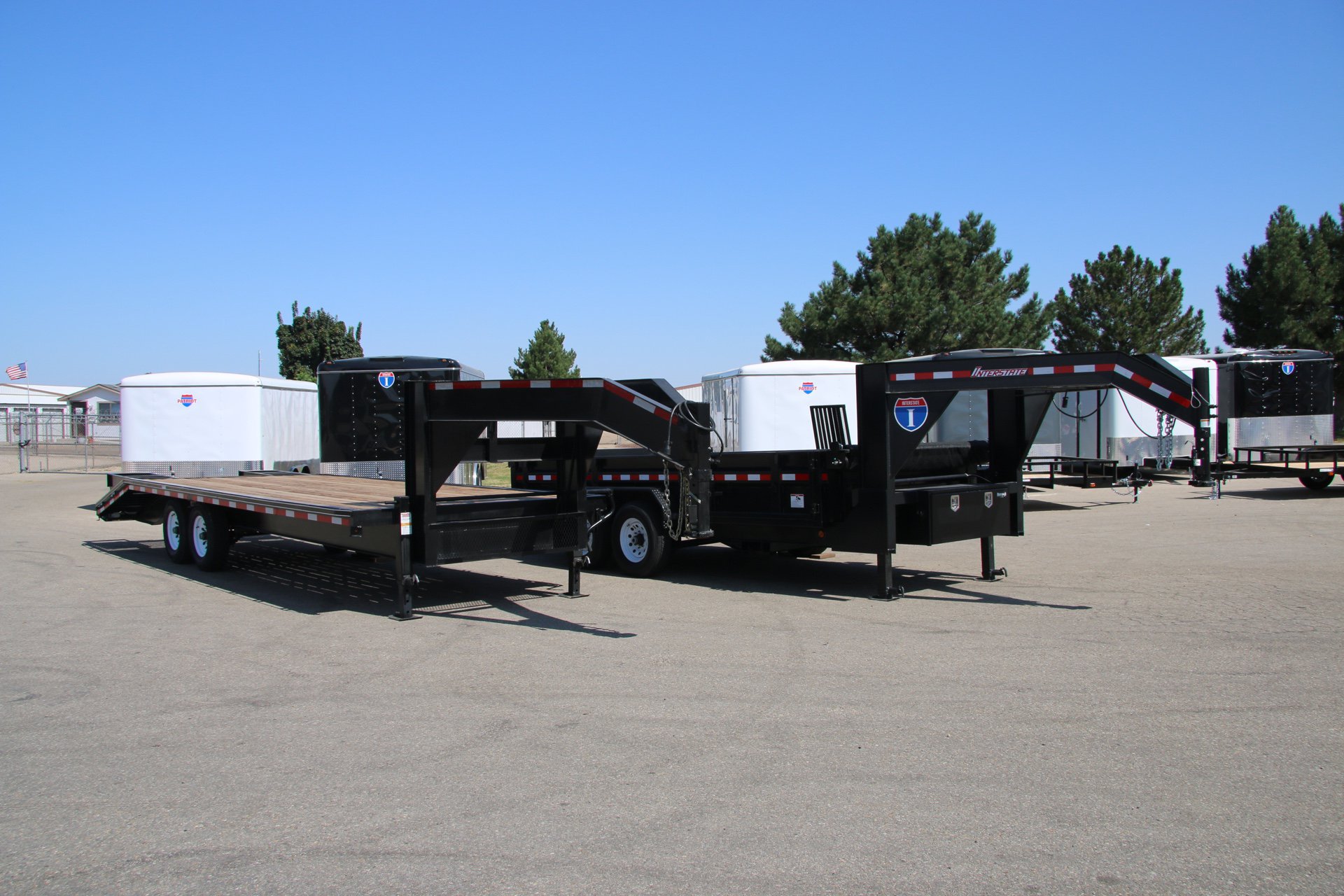 Gooseneck Trailers for Sale at TrailersPlus | Gooseneck Dump Trailers